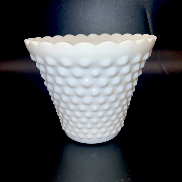 Fenton | Accents | Vintage Fenton Round White Milk Glass Hobnail ...